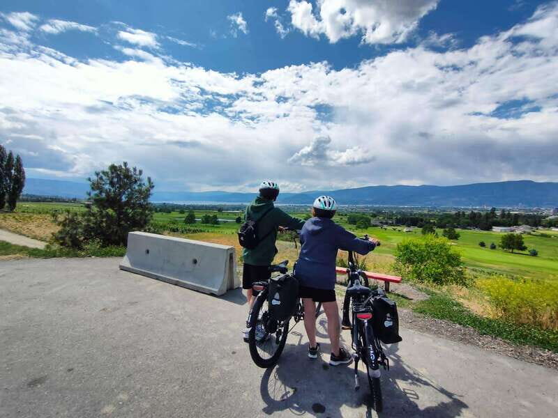 Kelowna: Okanagan Lake Guided E-Bike Tour with Picnic - Frequently Asked Questions