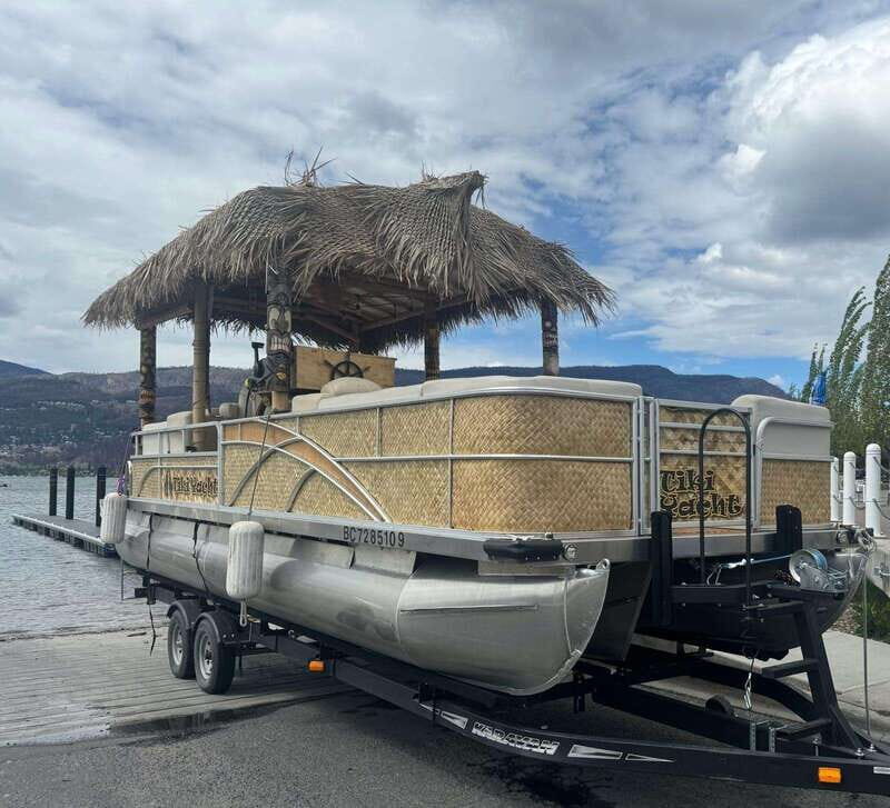 Kelowna: Tiki Party Yacht Rental - Key Points