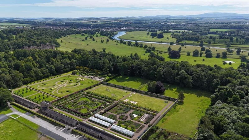 Kelso: Gardens & Grounds Ticket - The Terrace Café and Apple Shed Shop: Savor and Shop Locally