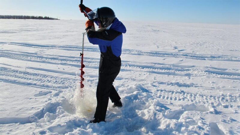 Kemi-Tornio: Ice Fishing Safari with Snowmobiles - Key Points