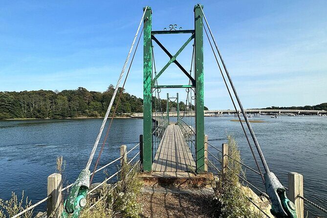 Kennebunkport, York and Portsmouth NH Private Tour - A Wobbly Walk on the Wiggly Bridge