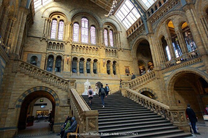 Kensington Private 4h Tour Including The Victoria & Albert Museum - Key Points
