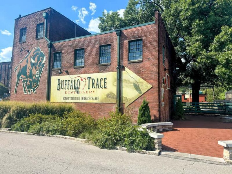 Kentucky: Guided Tour of 3 Bourbon Distilleries - Key Points