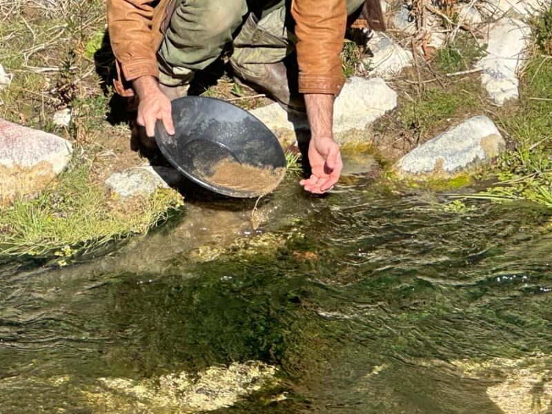 Kern County: Gold Panning Experience - An In-Depth Look at the Kern County Gold Panning Tour