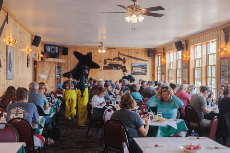 Ketchikan: Wilderness Boat Cruise and Crab Feast Lunch - FAQ