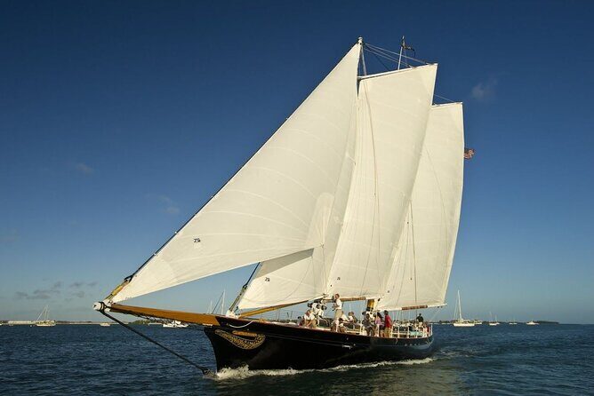 Key West Christmas Cruise with Live Band and Drinks - The Experience in Detail