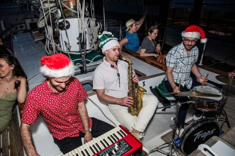 Key West: Live Christmas Holiday Music Cruise with Hot Cocoa - FAQs