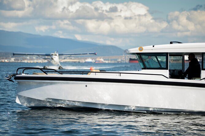 Key West Private Luxury Charter Rental: Boat Rental with Captain - FAQs