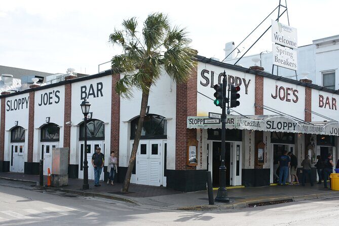 Key West Scavenger Hunt Walking Tour and Game - What the Tour Offers — A Closer Look