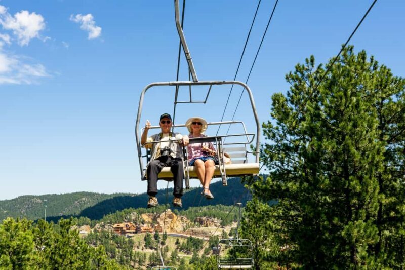 Keystone, SD: Pinnacle Zipline Tour by Mt. Rushmore - An Overview of the Pinnacle Zipline Tour