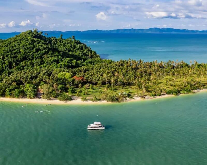 Khao Lak: Swift Power Catamaran Glide to James Bond Island - Key Points