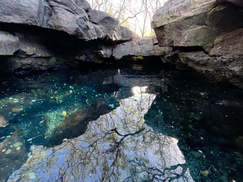 Kholo coast hike and aqua blue swim with Native Hawaiian - Exploring the Kholo Coast Hike and Aqua Blue Swim with Native Hawaiian