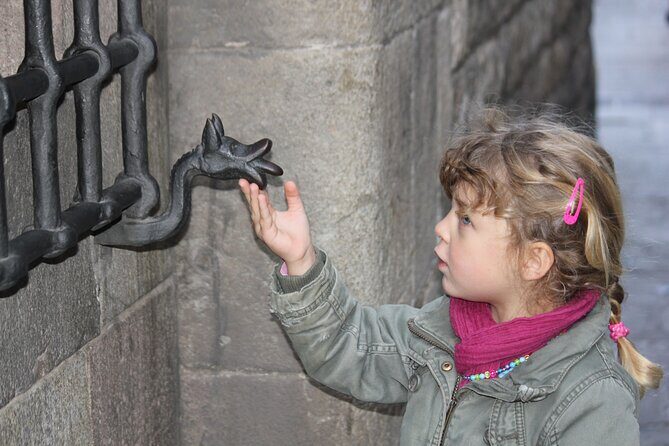 Kids & Family private guided Dragon Tour in Barcelona - Why the Reviews Shine