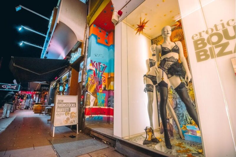 KIEZ SPEED TOUR/ADULTS ONLY - 1h - Discover Hamburg’s Red Light District with the Kiez Speed Tour