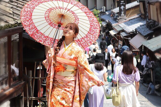 Kimono Rental Service near Kiyomizudera Temple - Key Points