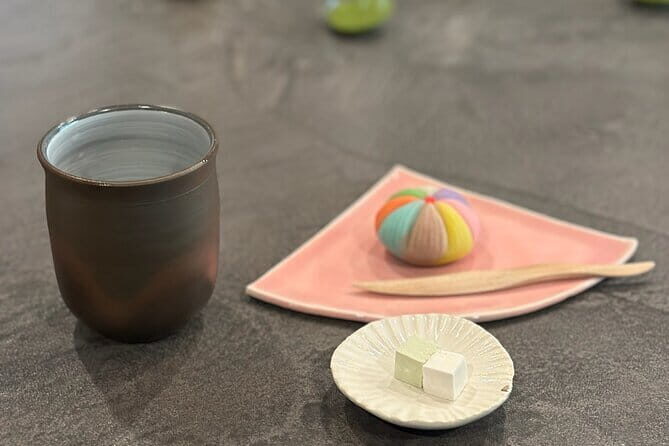 Kimono, Tea Experience and Handcraft Bonsai in Hakone Gora - Key Points