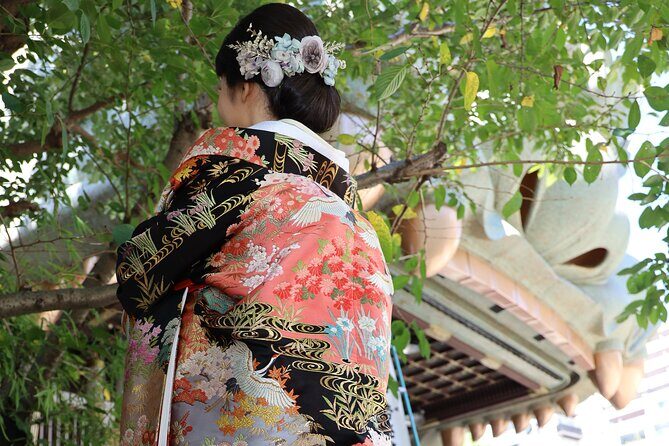 Kimonos Photography at the NambaYasaka Shrine Osaka - The Cost and What You’re Paying For