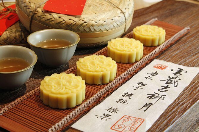 King's Joy Vegetarian Restaurant Dining Experience and Beijing City Night Tour - A Nighttime City Tour Tailored to You