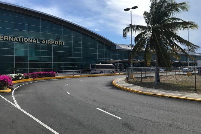 Kingston Roundtrip Airport Taxi Transfer to RIU Ocho Rios & Moon Palace Hotels - Why Choose This Kingston Airport Transfer?