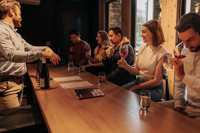Kinross Winery: Pinot Noir Wine Tasting Experience - A Close Look at the Experience