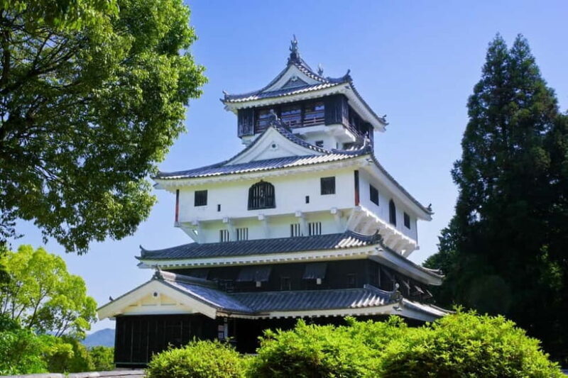 Kintai-Kyo Bridge and Iwakuni Castle with local guide 3h - Detailed Breakdown of the Tour