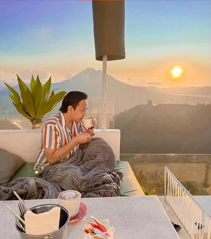 Kintamani: Aesthetic Cafe Sunrise Experience with Breakfast - Key Points
