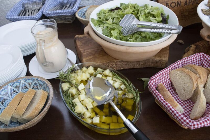 Kissamos: Greek Night with Buffet Dinner and Plate Smashing - Key Points