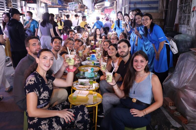 KISSTOUR| Saigon By Night & Street Food Tour on Motorbike - A Tour Designed for Flexibility and Comfort