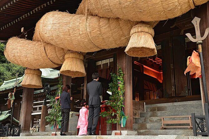 Kitakyushu Day Tour Mojiko, Karato, Kokura & Miyajidake shrine - FAQ