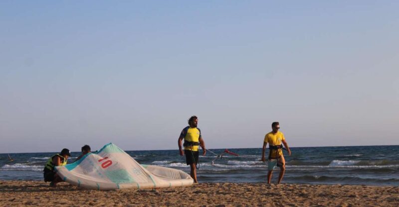 Kitesurfing course near Syracuse with IKO instructor - The Value of the Experience: Is It Worth It?