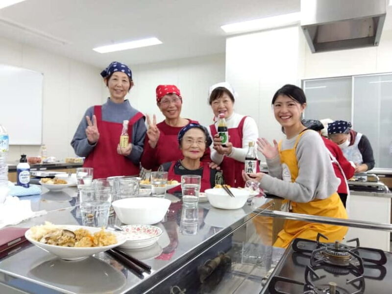 Kitsune(fox) udon and seasoned rice in Kyoto - Who Should Consider This Class?