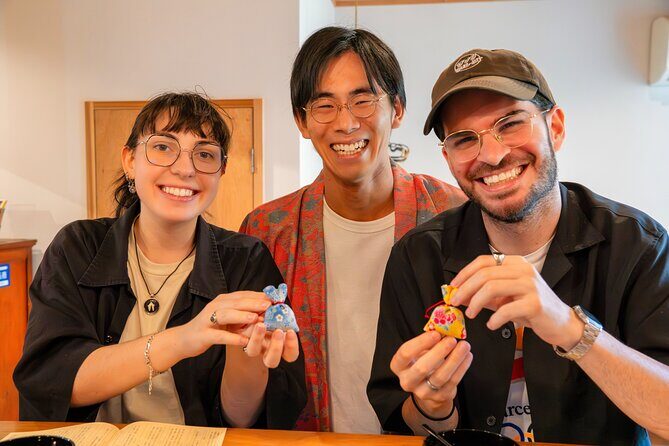 Kiyomizu Walk Tour and Make Your Own Incense Bag - Exploring the Kiyomizu Walk Tour and Make Your Own Incense Bag: An Authentic Kyoto Experience