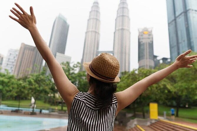 KL City & Country Side Full Day Experience - Batu Caves: The Cultural Highlight