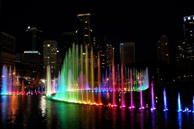 KLCC Lake of Symphony and The River Of Life Tour - Exploring Kuala Lumpur After Dark: An Overview