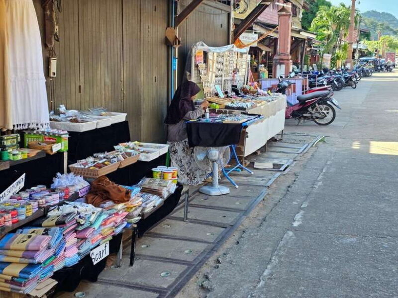 Ko Lanta: Mangrove Forest and Lanta Old Town with Lunch - Lunch and Overall Value
