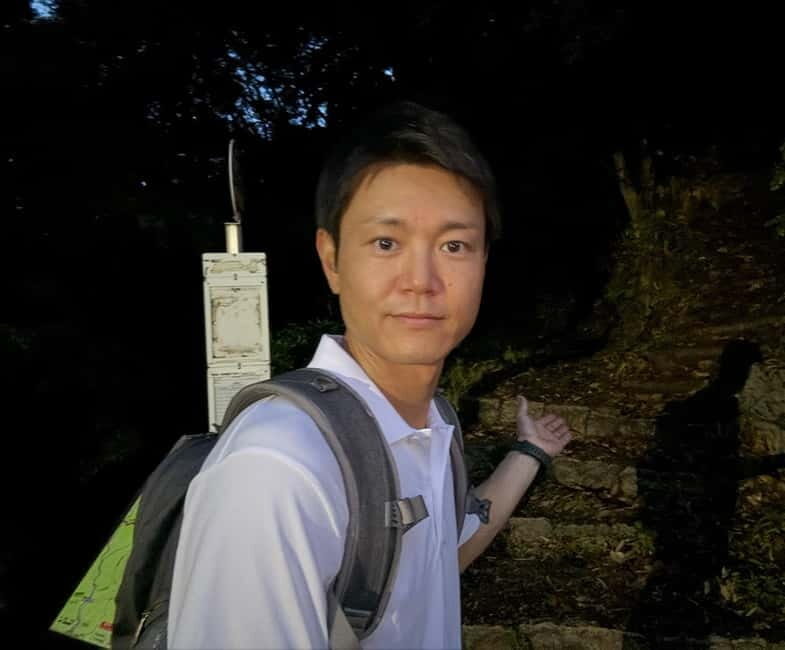 Kobe: Night Hike Adventure and local dining experience tour - The Experience in Detail