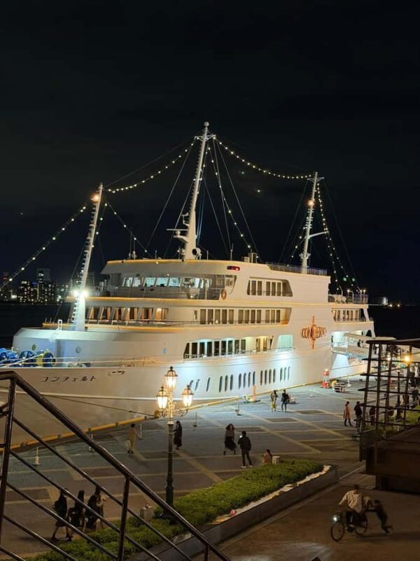 Kobe to Osaka: One night, two cities, endless adventure - Transportation and Group Size