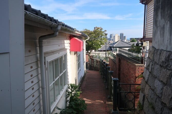 Kobe Trip from Osaka with Garden Walk Wagyu Lunch and Sake Tour - FAQs