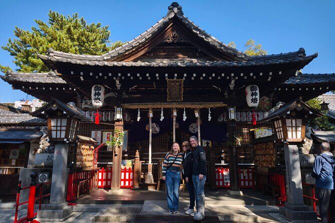 Kochi Castle, Shrine & Hirome Market: Half-Day Guided Tour - Wandering Obiyamachi Ichibangai