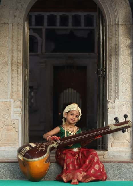 Kochi: Classical Music Live Performance - What Does the Experience Include?