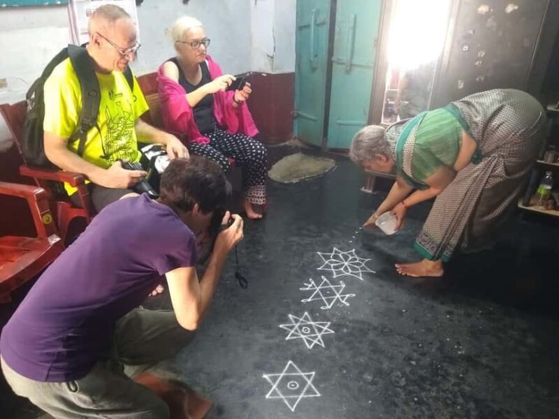 Kochi: Highlights Ways of Life & Attitudes Tour - Key Points