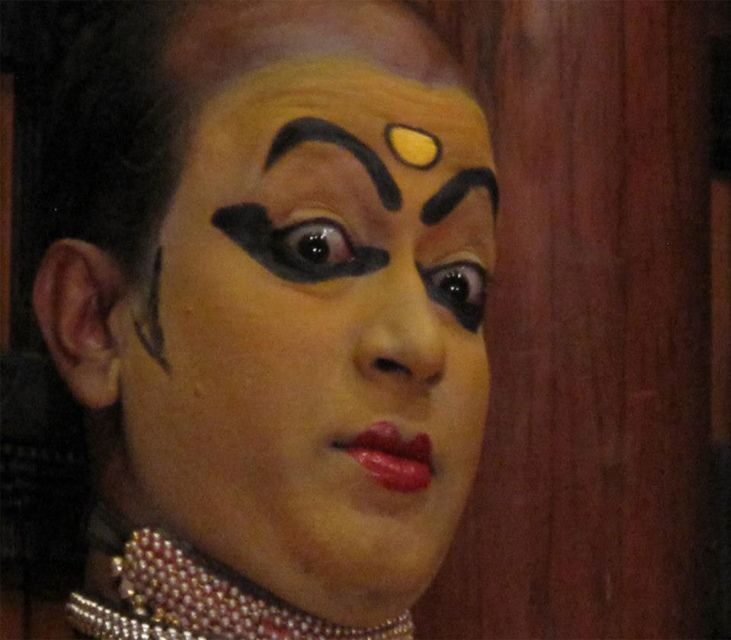 Kochi: Kathalki Theatre and Dinner Experience - The Logistics: Transport, Timing, and Group Size