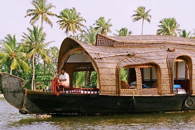 Kochi Shore Excursion: Private Kerala Backwater Houseboat Day Cruise - Returning to Kochi