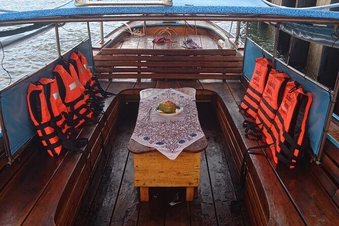 Koh Hong lagoon, Pakbia, Lading Islands by Longtail. - FAQ