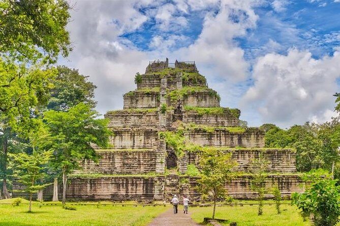 Koh Ker and Beng Mealea Excursion Join-in Tour - Free Hotel pickup - Authentic Experiences & Hidden Gems