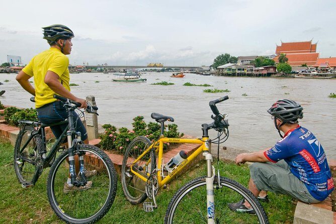 Koh Kret Island Bike Tour from Bangkok with Pad Thai Lunch - Practical Details and What to Expect