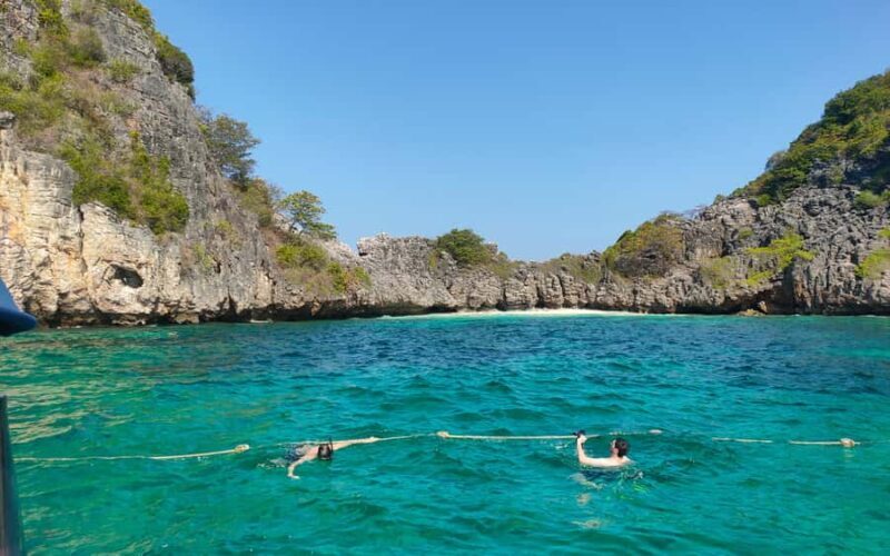 Koh Lanta: Koh Rok and Koh Ha Snorkeling Day Trip - Why This Tour Is Worth Considering