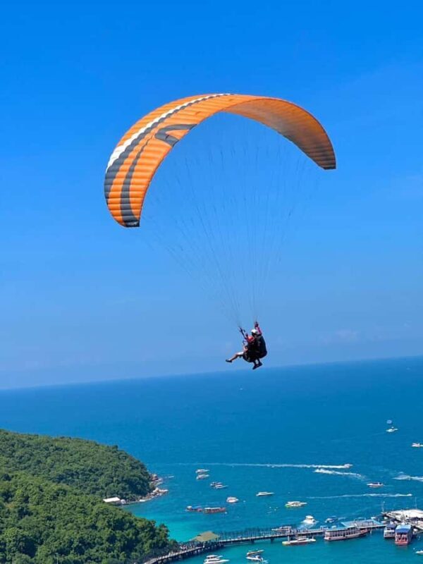 Koh Larn: Tandem Paragliding Adventure with scenic view - Key Points