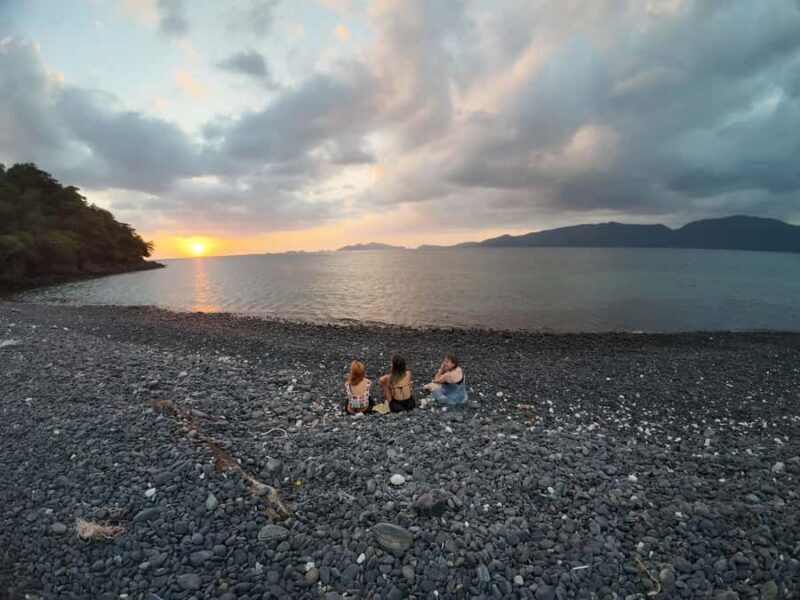 Koh Lipe Golden Odyssey: The Ultimate 8-Island Sunset Escape - Key Points