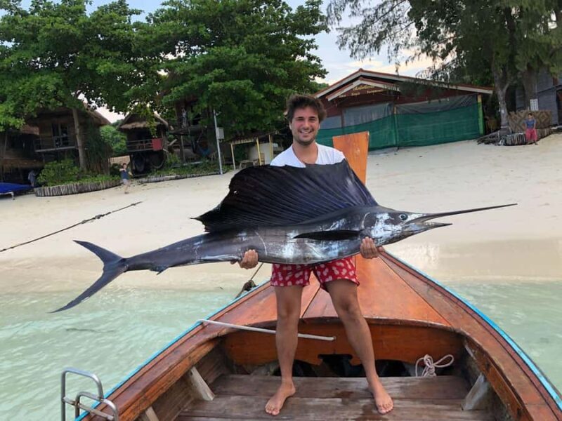 Koh Lipe:Sailfish Fishing full day,live bait drifting. - Key Points